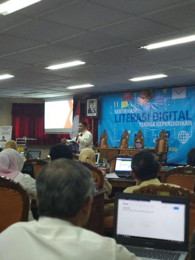 April 17, 2018 – UNNES ICT Center