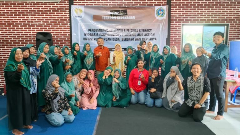 UNNES FIPP Lecturers Develop Life Skill Literacy Model for Women in ...