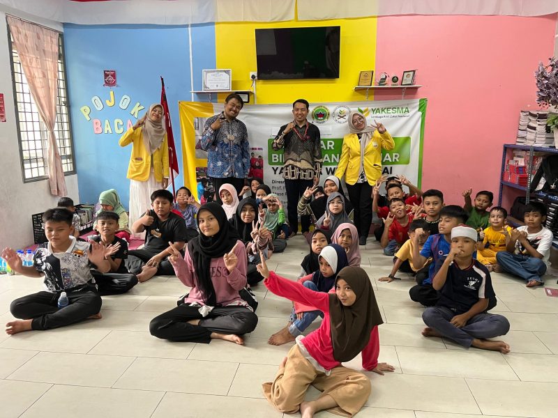 UNNES Students Promote Inclusive Quality Education through Creative ...